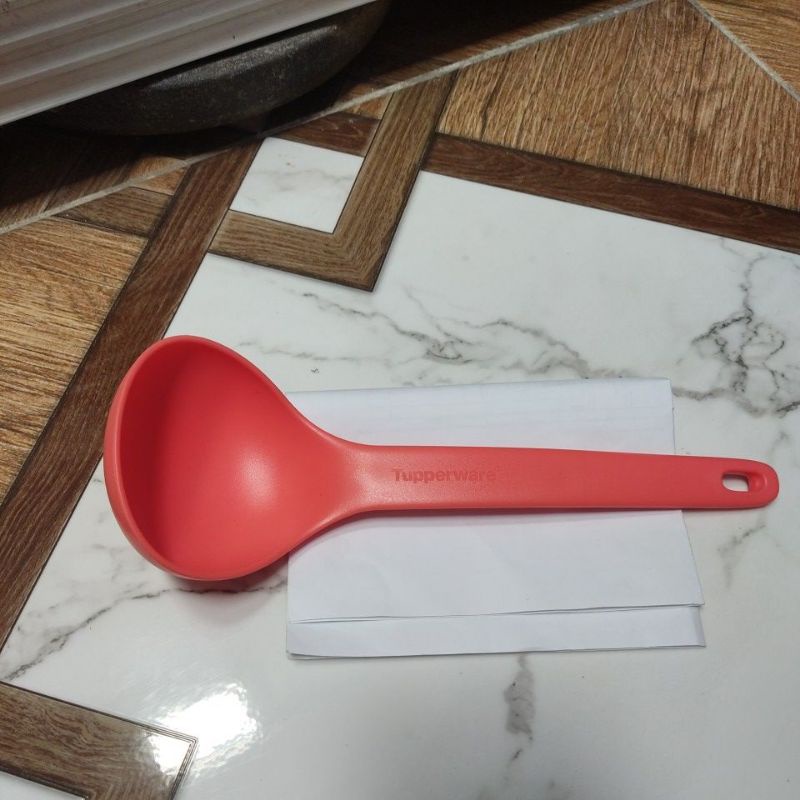 Jual Ladle/ sendok sayur tupperware peach | Shopee Indonesia