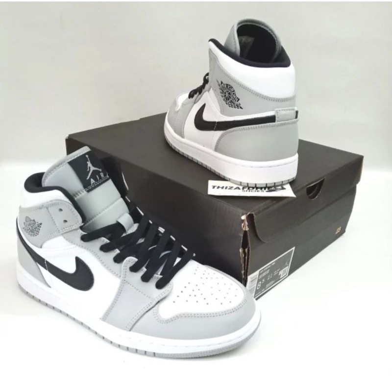 Jual Sepatu Jordan 1 Mid Light Smoke Grey Perfeck Kicks | Shopee Indonesia