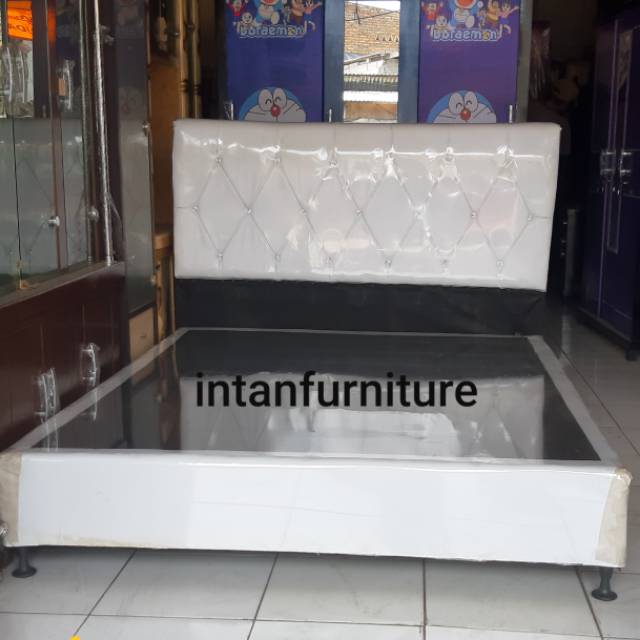 Jual Tempat Tidur ,Dipan kayu sandaran Minimalis | Shopee Indonesia