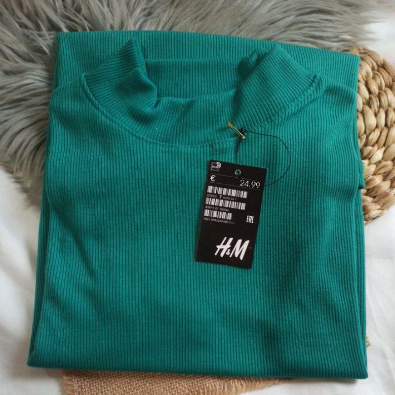 Jual Kaos Turtle neck Premium Lengan Pendek Wanita / Kaos Rib Polos ... Jual Kaos Turtle neck Premium Lengan Pendek Wanita / Kaos Rib Polos ...