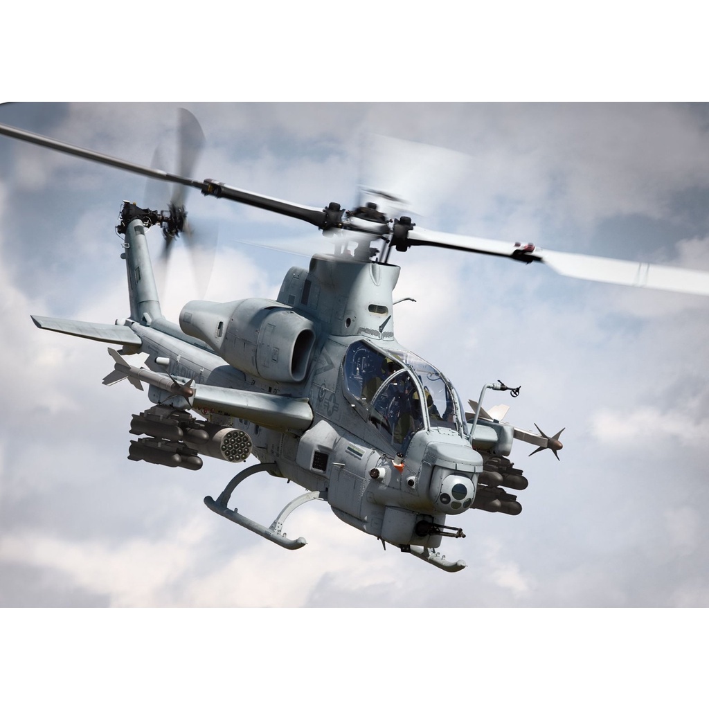 Jual Bell AH-1Z Viper - USMC Zulu Cobra Attack Helicopter - Shark Mouth ...