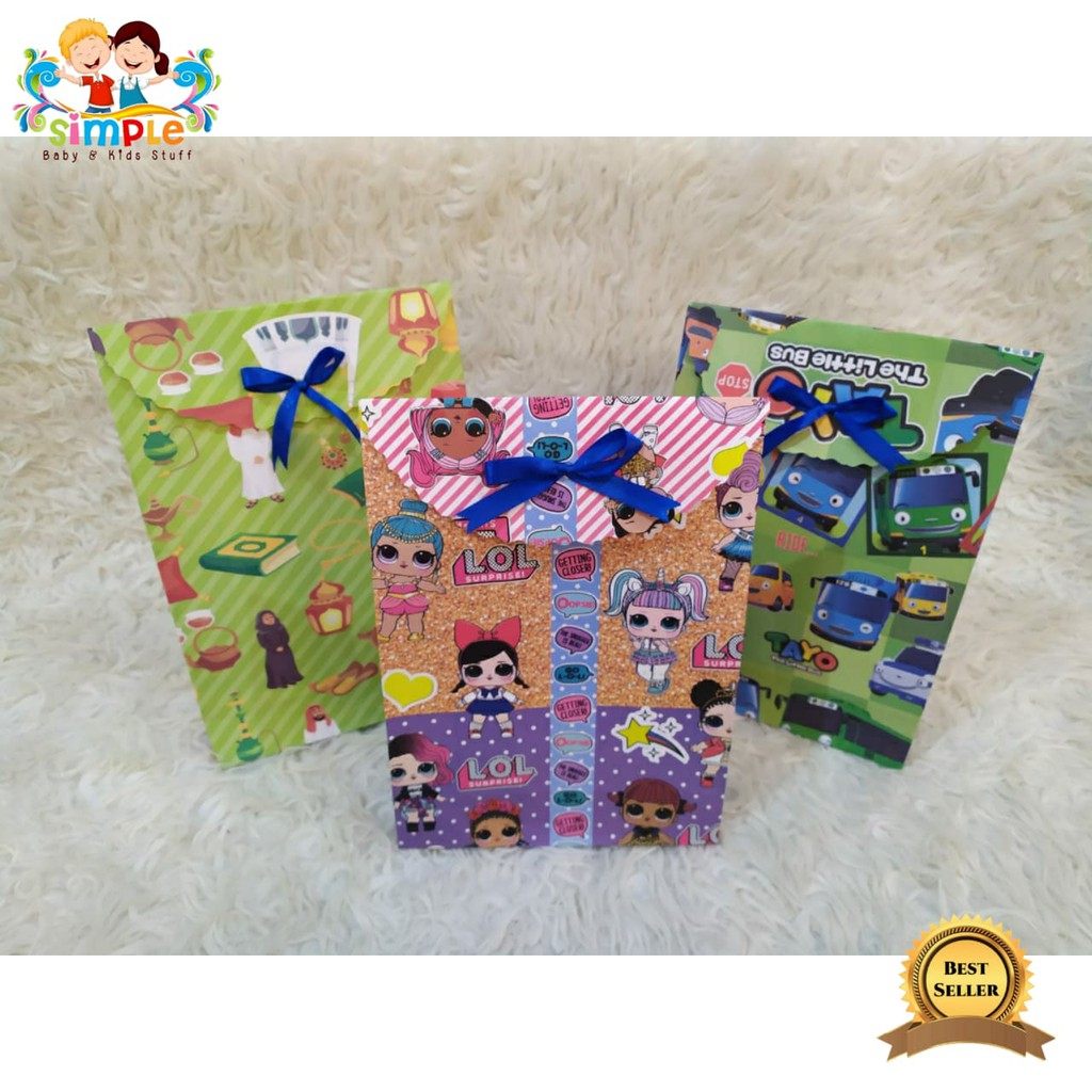 Jual Kertas Kado Murah !! Paper Bag Dengan Motif Lucu Lucu | Shopee ...