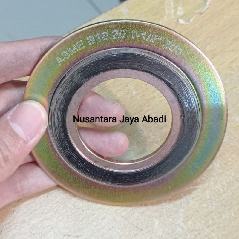 Jual Spiral Wound Gasket SWG Class Ansi 300 Lb Besi CS Carbon Steel 1 1 ...