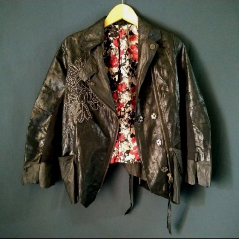 Jual Jaket kulit jenis coat wanita ( design unik , melindungi , & keren ...