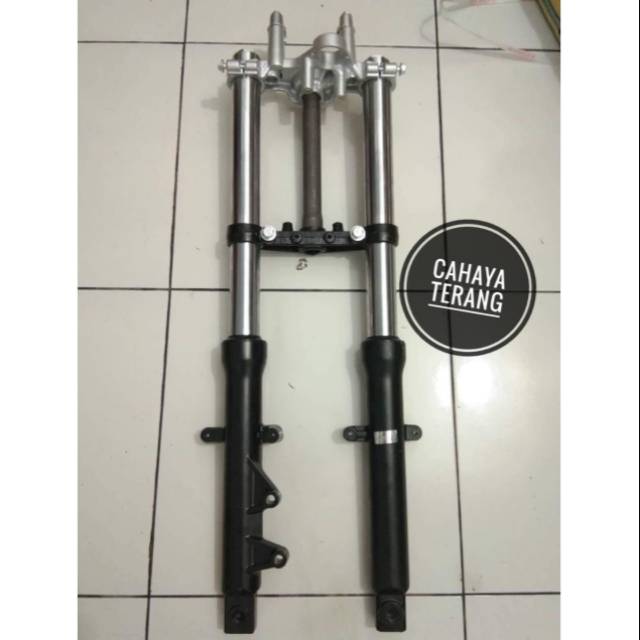 Jual Shock Depan Assy Original Byson PNP Ke Rx King Komplit Segitiga ...