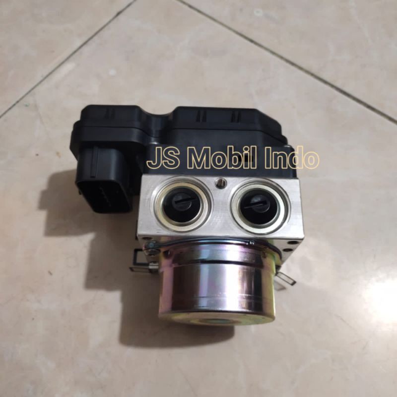 Jual Modul ABS Rem Actuator Assy Toyota Fortuner VRZ Diesel Asli ...
