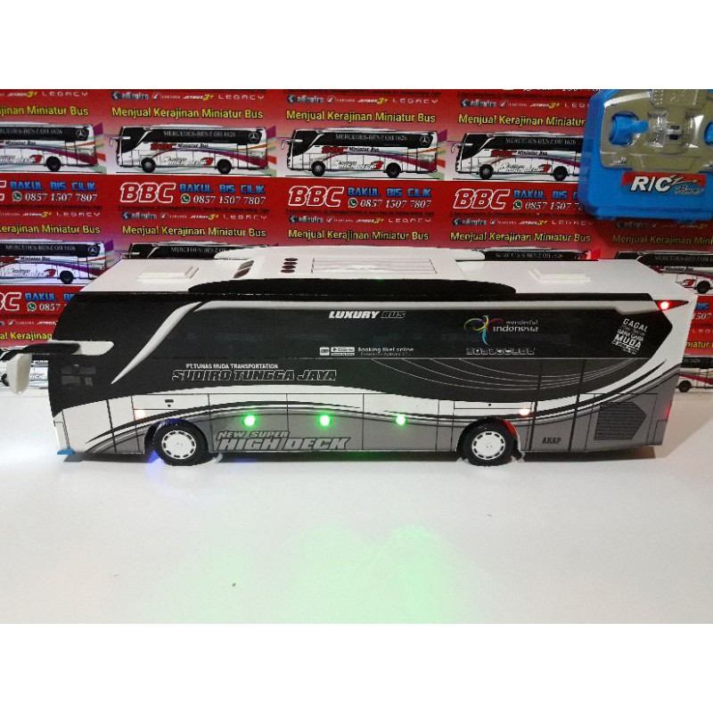 Jual Miniatur Bus RC Sudiro Tungga Jaya STJ IGUAZU ( Remote Control ...