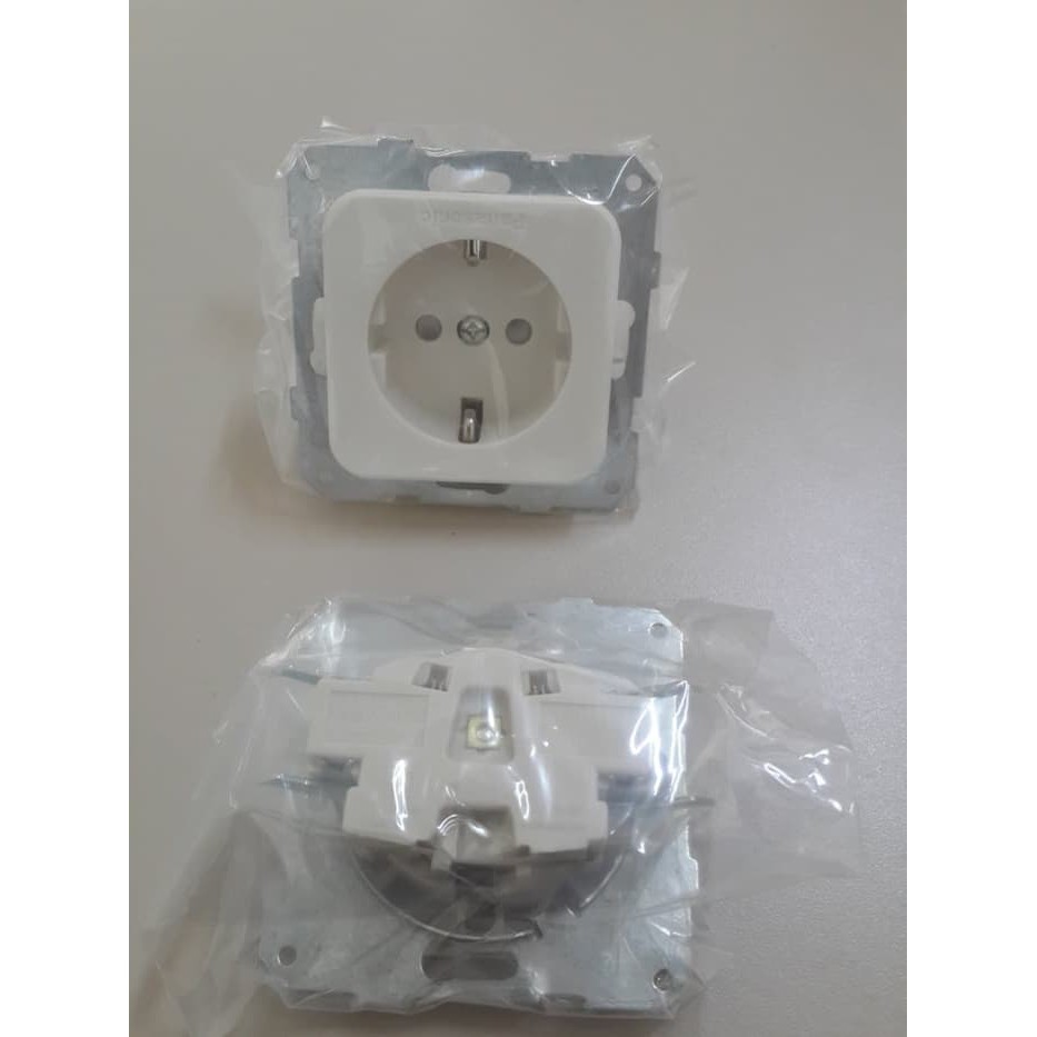 Jual Stop Kontak Panasonic No Plate - WEJ1121-7 (CP) | Shopee Indonesia