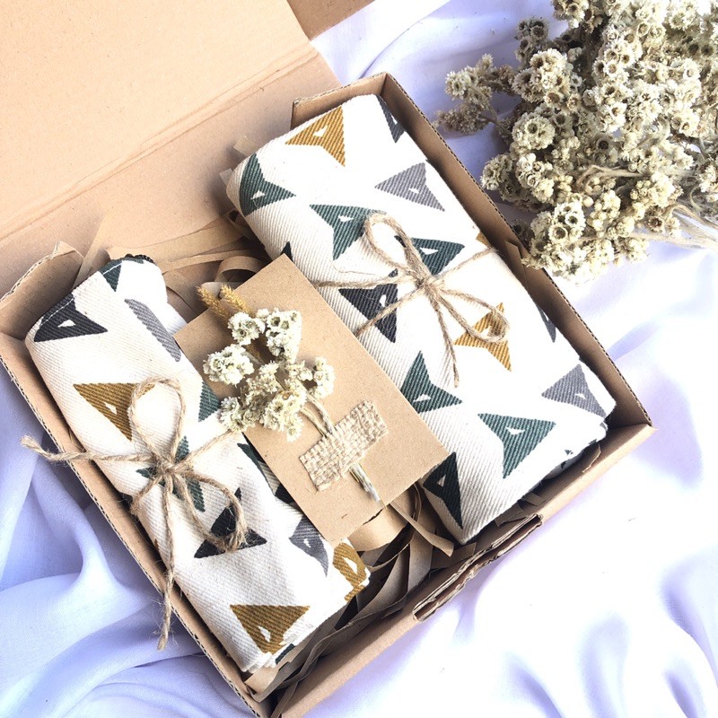 Jual GIFT BOX / HADIAH / KADO UNIK / KADO ULANG TAHUN | Shopee Indonesia