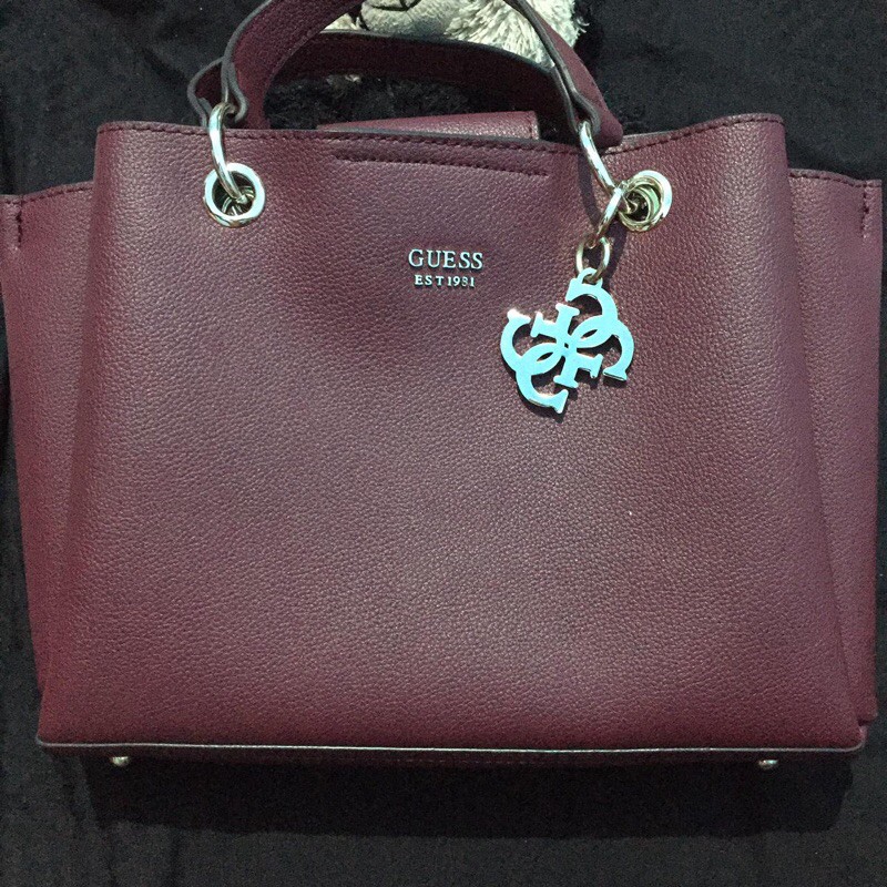 Jual Tas Guess ( Masih baru ) | Shopee Indonesia
