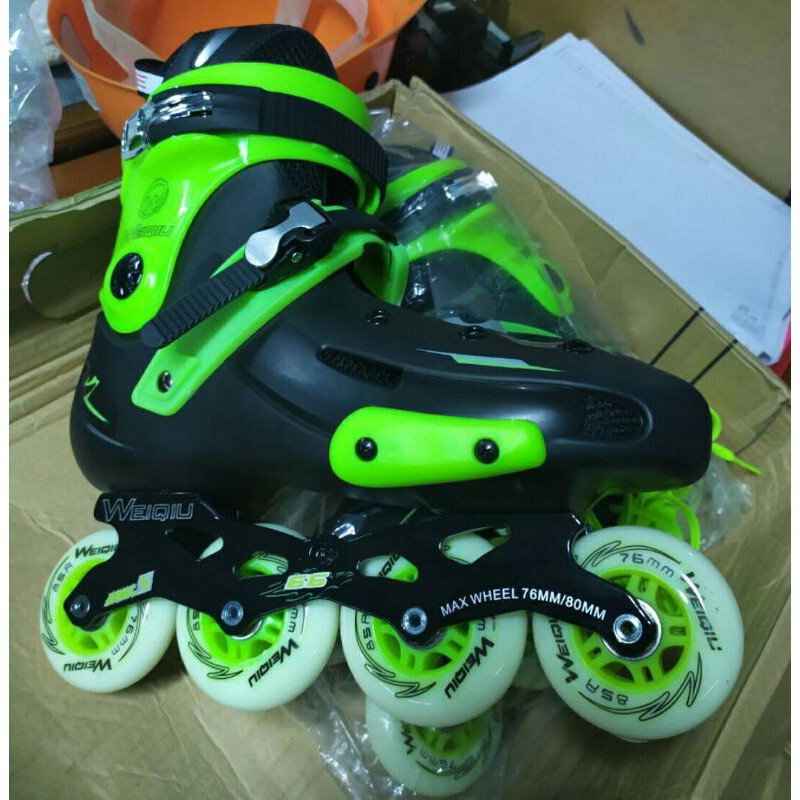 Jual SEPATU RODA DEWASA PRO RODA KARET PU | Shopee Indonesia