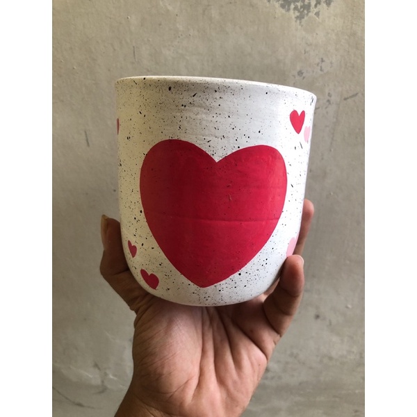 Jual Pot gerabah lukis love | Pot tanaman hias | Shopee Indonesia