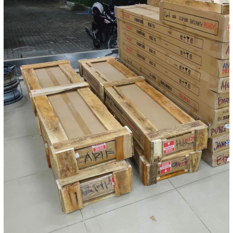 Jual extra packing kayu untuk Kaca dan luar jawa | Shopee Indonesia