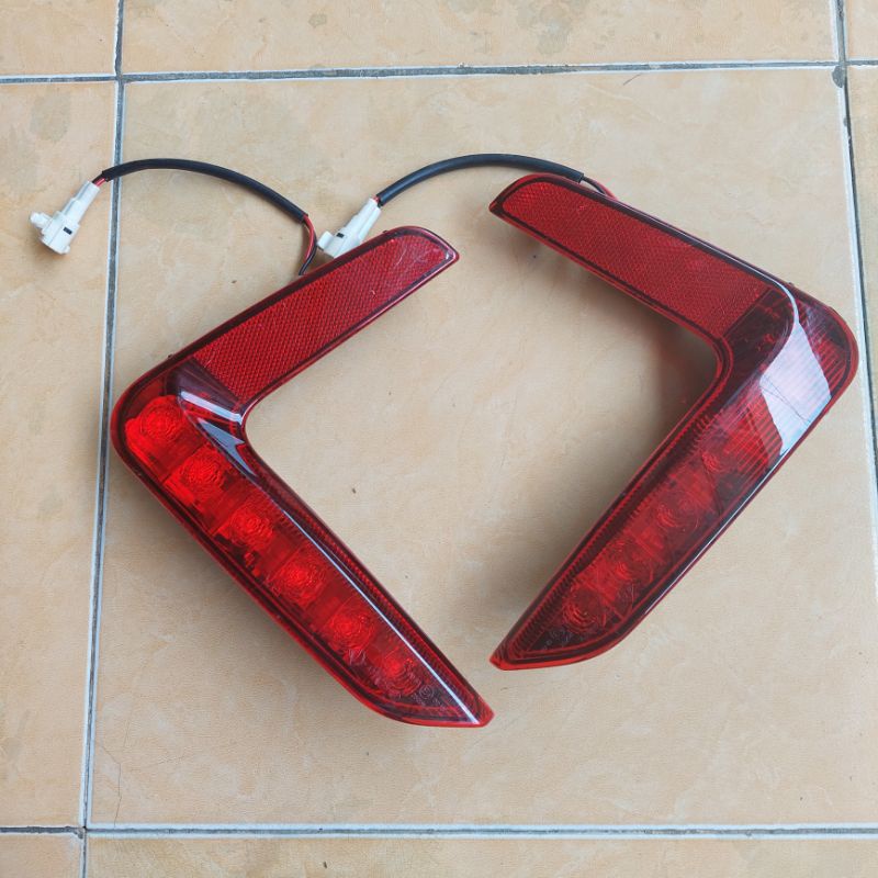 Jual lampu reflektor/lampu bemper bumper belakang wuling confero S ...