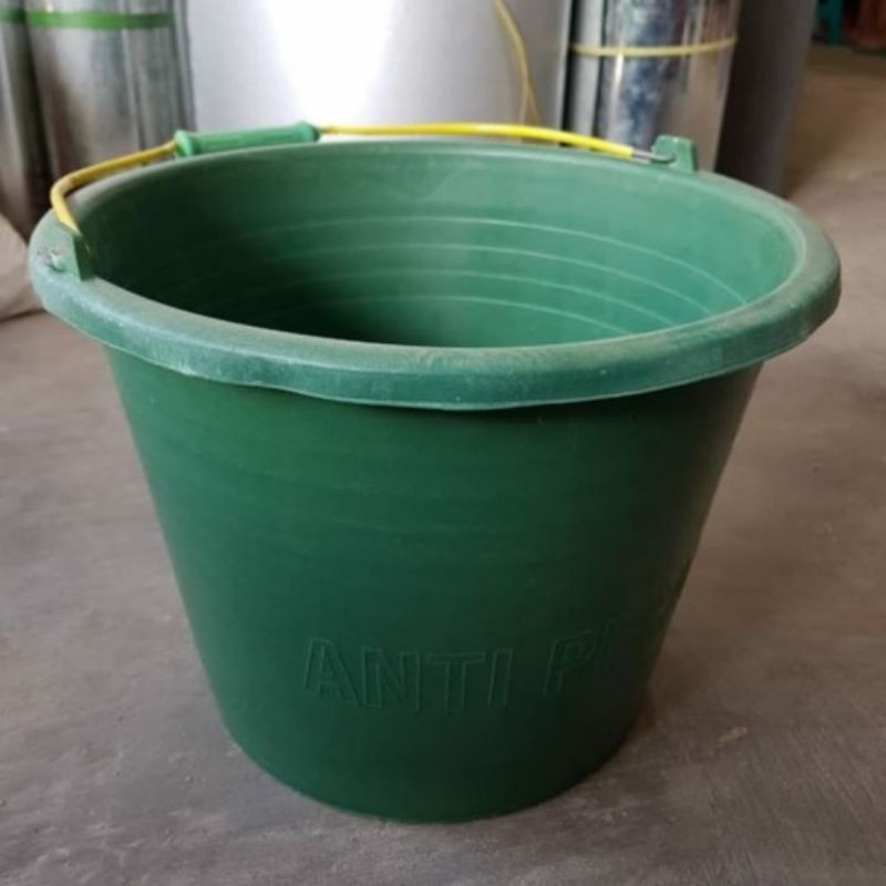Jual Ember Plastik Hijau Adukan Semen | Ember Cor Anti Pecah | Ukuran ...