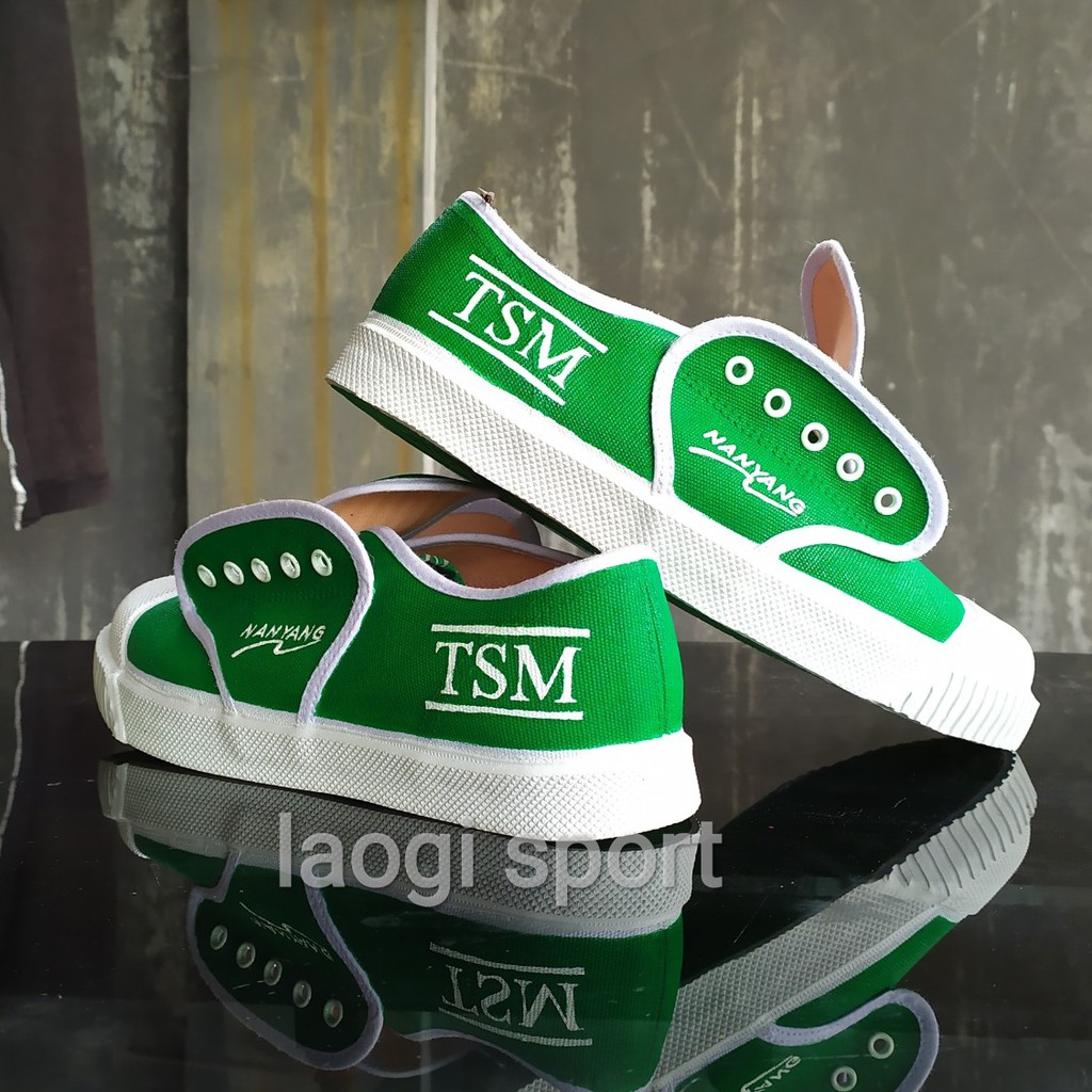 Jual Sepatu takraw nanyang motif hijau costum nama | Shopee Indonesia