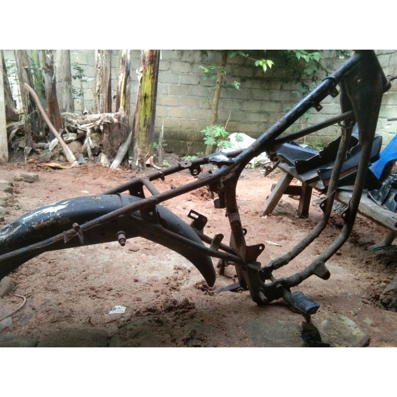 Jual rangka motor suzuki trz sasis motor trs | Shopee Indonesia