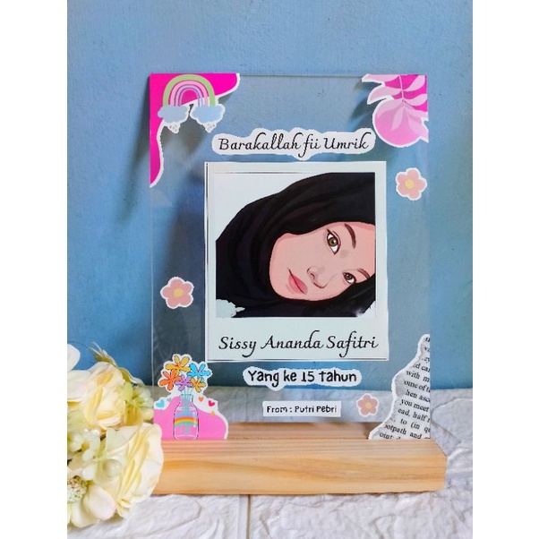 Jual Akrilik Custom Sticker / Kado Wisuda Ultah Nikah Murah Unik ...