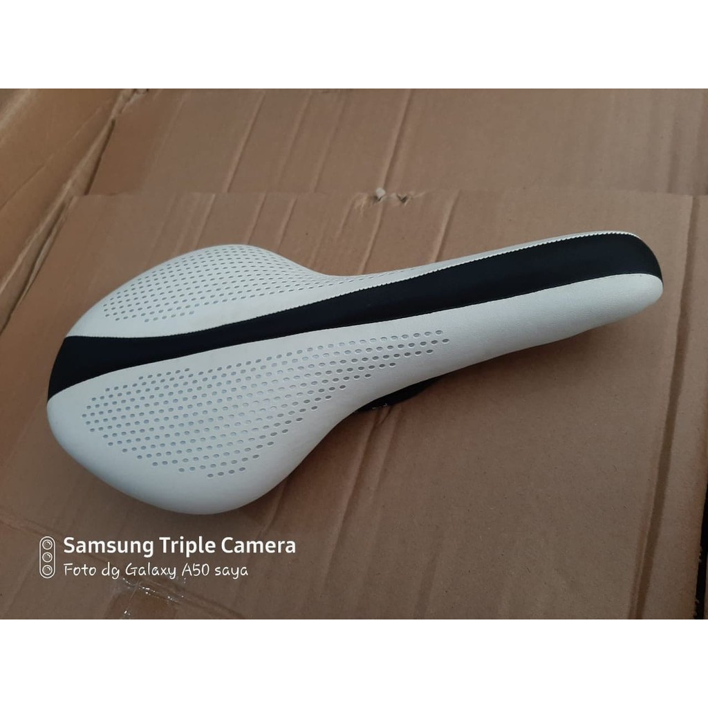 Jual Saddle Sadel Sepeda Road Bike Balap Mtb Seli VELO 3059 NEW ...
