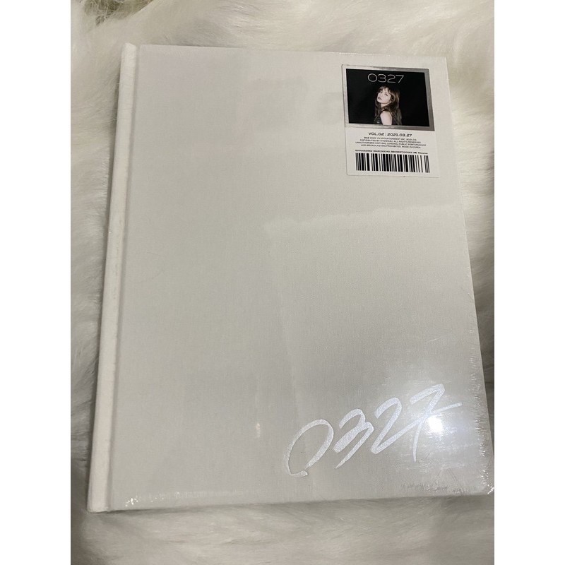 Jual Lisa Photobook Special Edition Vol.2 (Pelunasan) | Shopee Indonesia