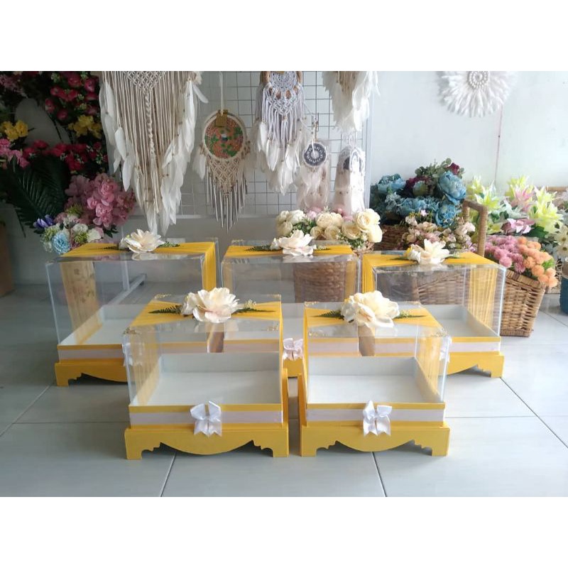 Jual BOX HANTARAN / SESERAHAN EXLUSIVE BERKAKI BAHAN KARTON TEBAL ...