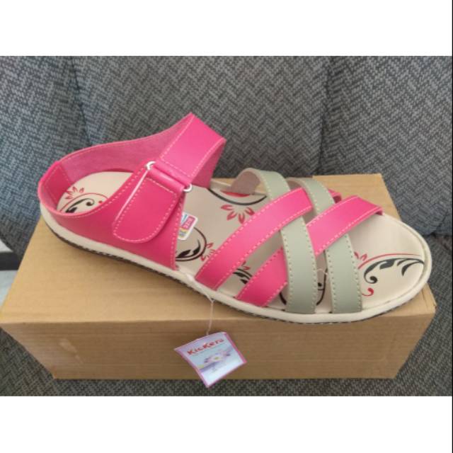 Jual Sepatu selop cewek merk kickers (1kg muat 2psg) | Shopee Indonesia