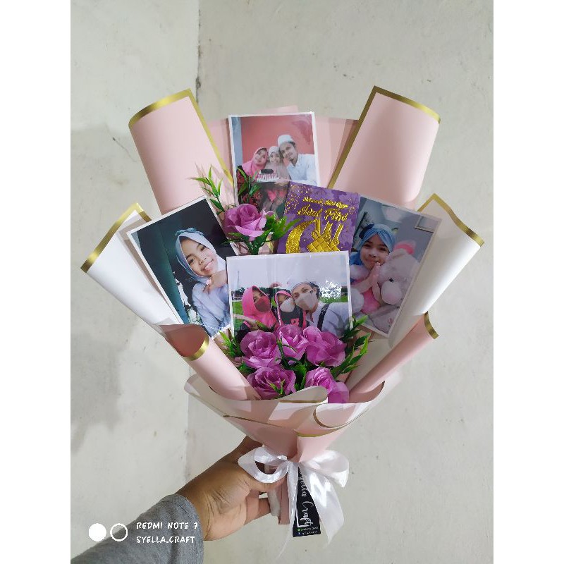 Jual Buket foto ukuran 3R custom/buket bunga dan foto | Shopee Indonesia