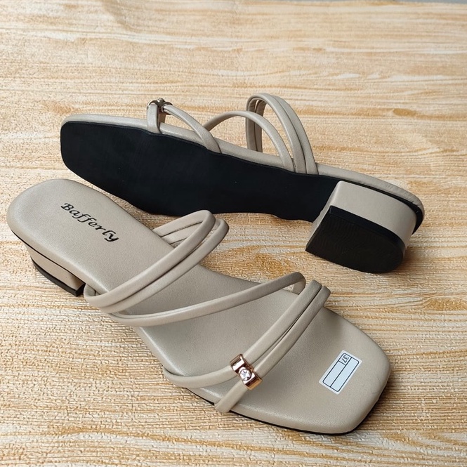 Jual GISSHOP >>HEELS WANITA/ SANDAL HAK TAHU WANITA 3CM | Shopee Indonesia