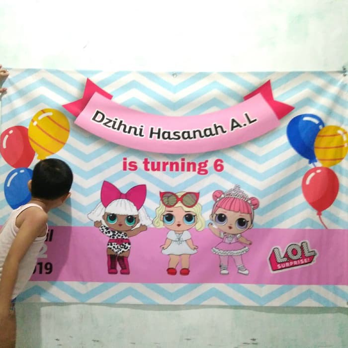 Jual CETAK BACKDROP ULTAH ANAK GAMBAR LOL SURPRISE UK.150X100 cm ...