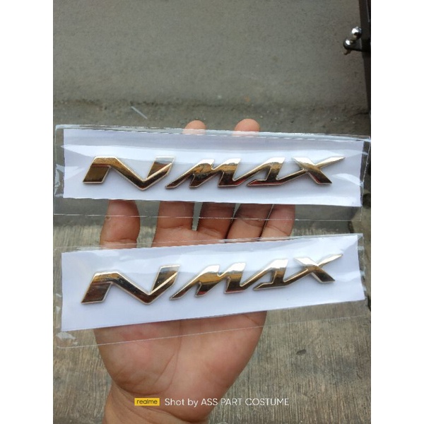 Jual Logo emblem Nmax-Emblem Nmax Gold Set kanan kiri murah | Shopee ...