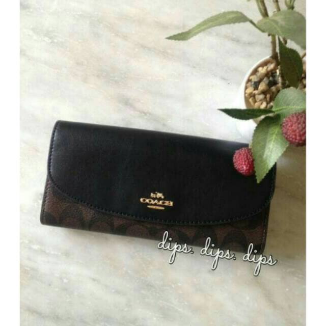 Jual DOMPET COACH FLAP SOGNATURE BROWN MAHOGAY | Shopee Indonesia