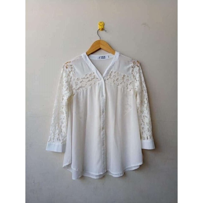 Jual blouse putih gading brokat simpel | Shopee Indonesia
