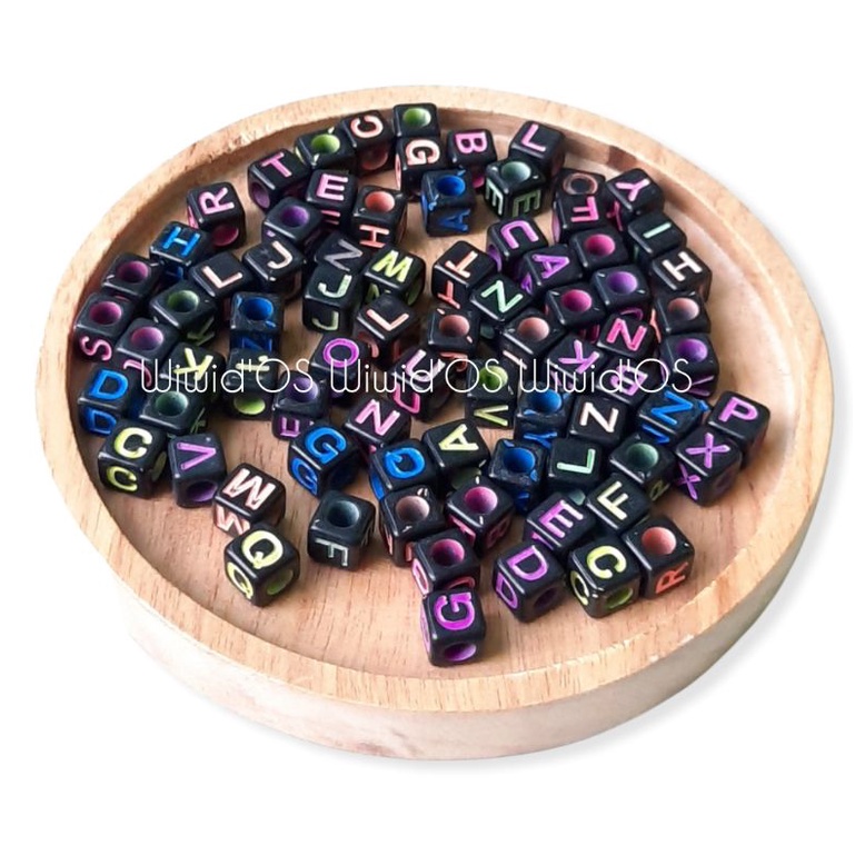 Jual (100 biji) MANIK HURUF KOTAK HITAM HURUF WARNA 8 mm | Shopee Indonesia