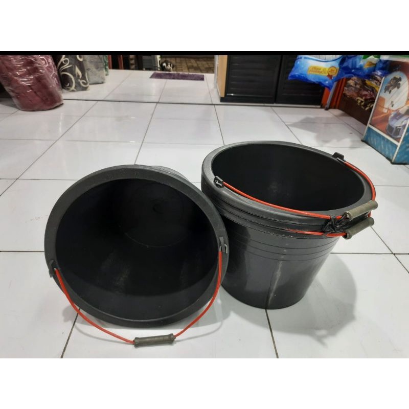 Jual Ember Air Cor Hitam Kawat/Bak Air | Shopee Indonesia
