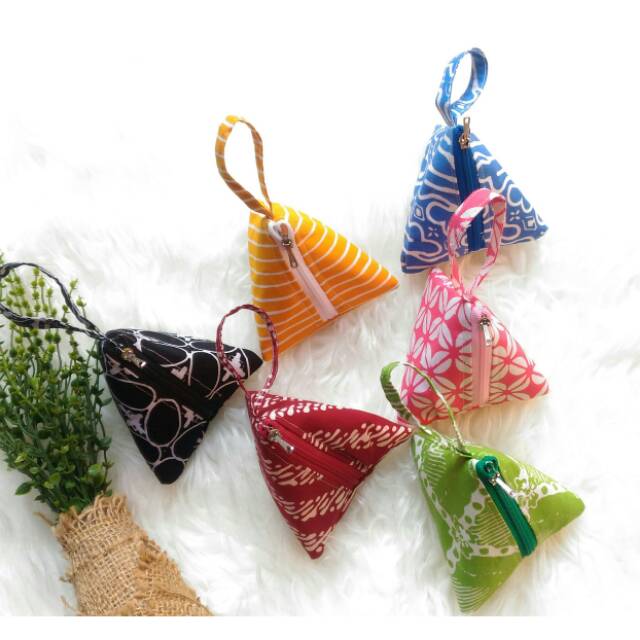 Jual Dompet koin unik batik/ dompet segitiga/ triangle pouch batik ...