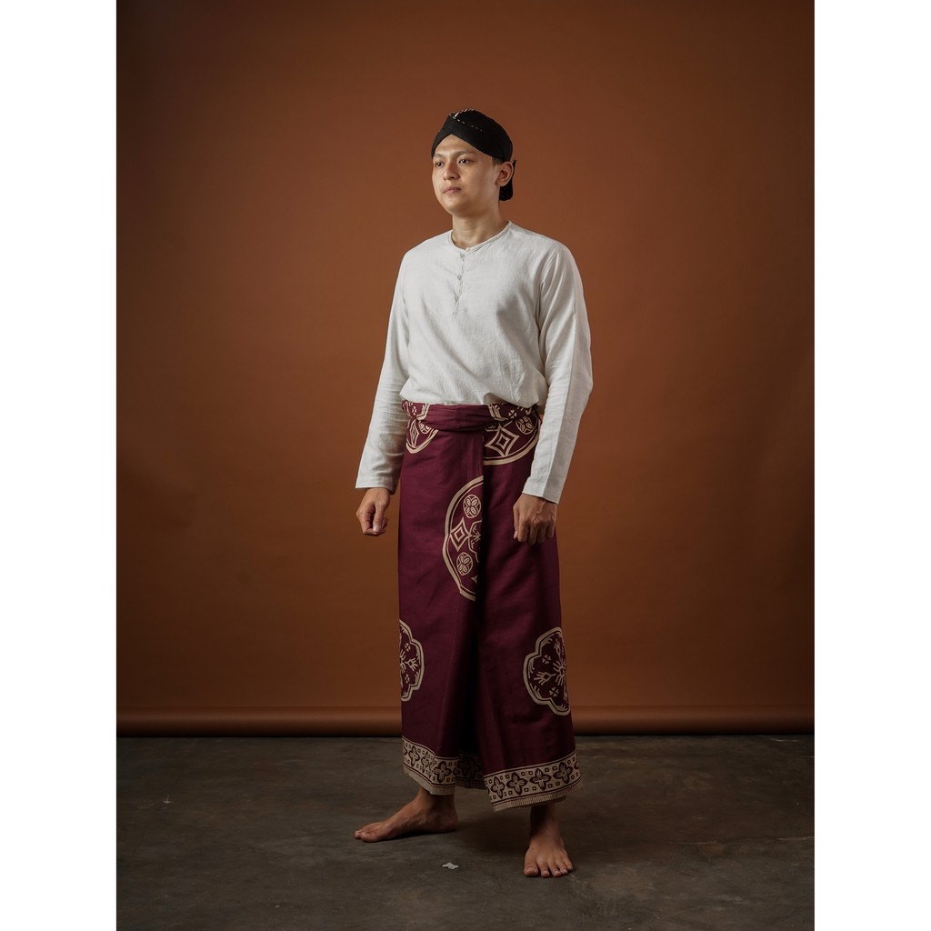 Jual SARUNG BATIK MOTIF SADRAN - MERAH MAROON (PAYONI) | Shopee Indonesia