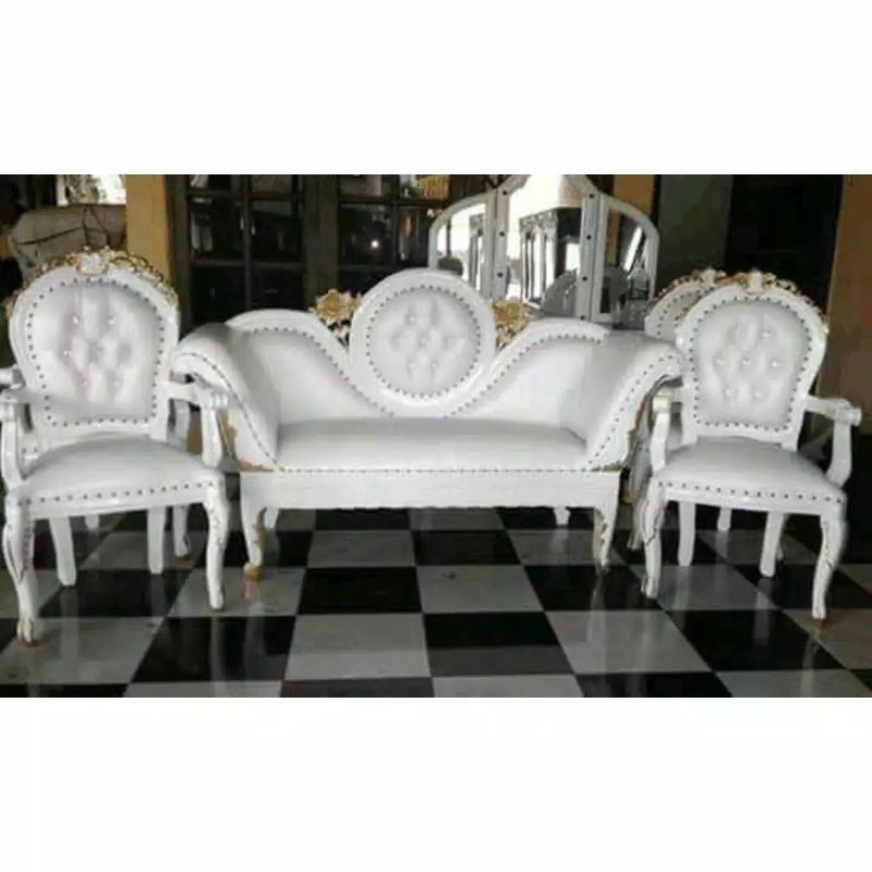 Jual Kursi Kupu-Kupu dan Nakas Cempolong Pesanan Pelaminan Pengantin ...