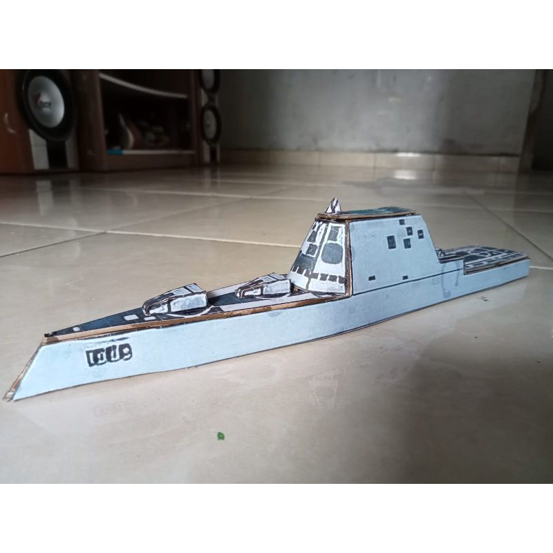 Jual miniatur kapal USS Zumwalt | Shopee Indonesia