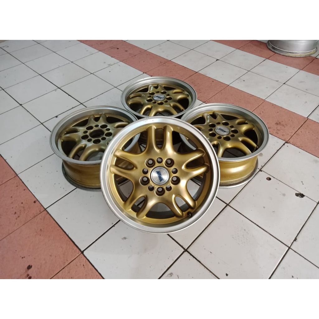 Jual velg mobil bekas untuk mobil bmw r16 baut 5x120 warna gold | Shopee Indonesia