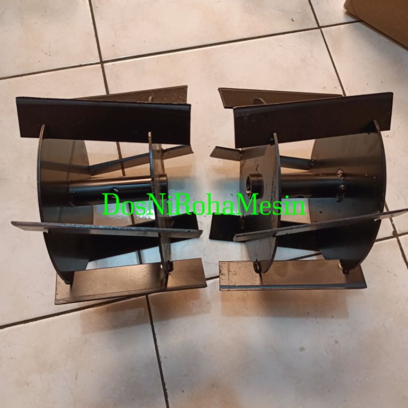 Jual Pisau Penyiang Gulma Kebun Model Pisau Miring Potong Rumput ...