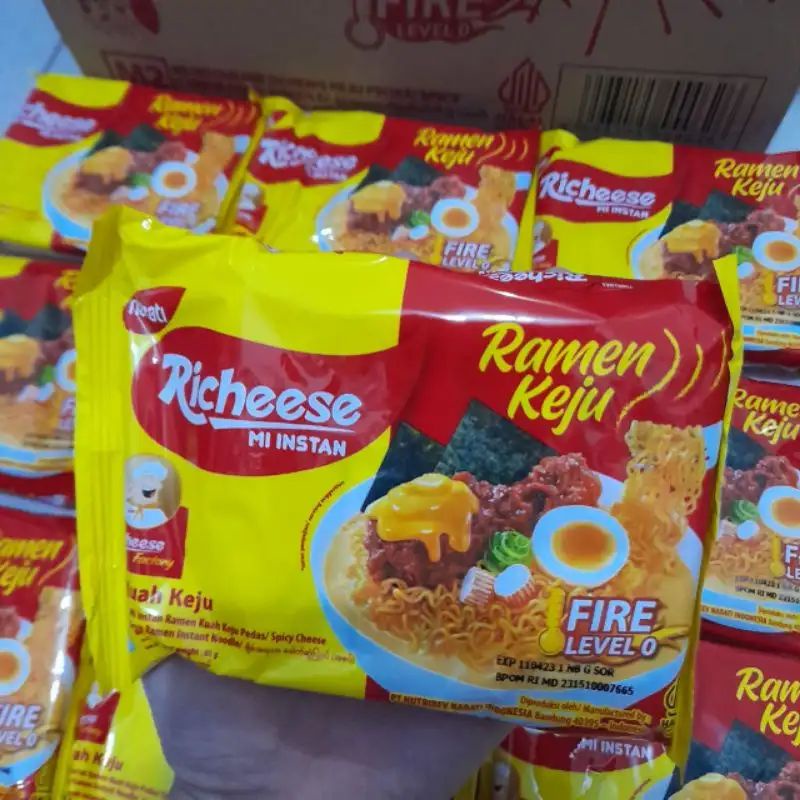 Jual Mi Instan Richeese Nabati Mi Goreng Keju Ramen Keju 75g Level 0 ...
