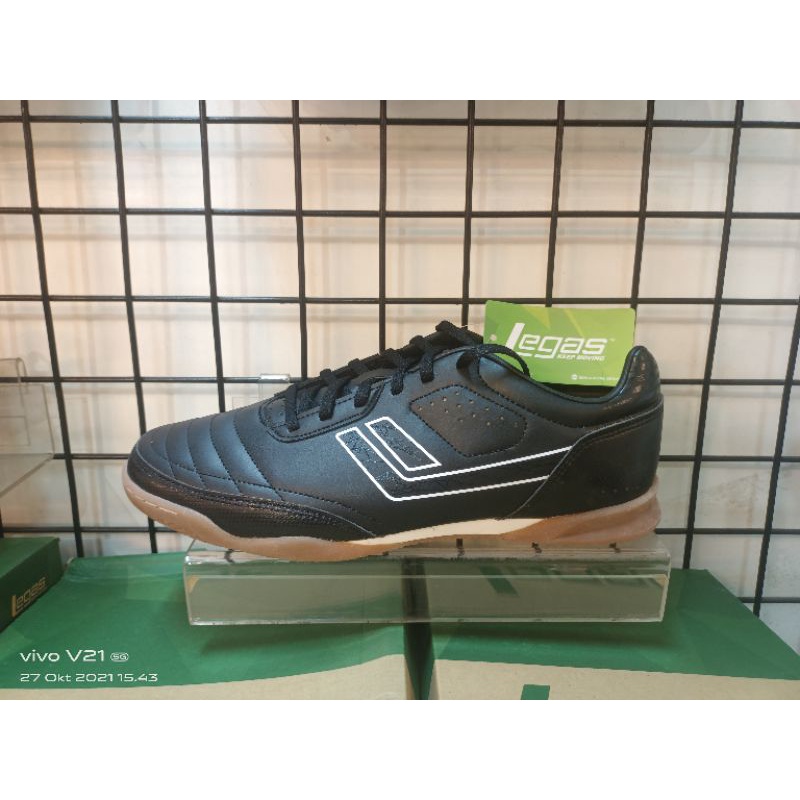 Jual Sepatu League Legas Cowo Futsal Hitam Pria Meister La Original ...