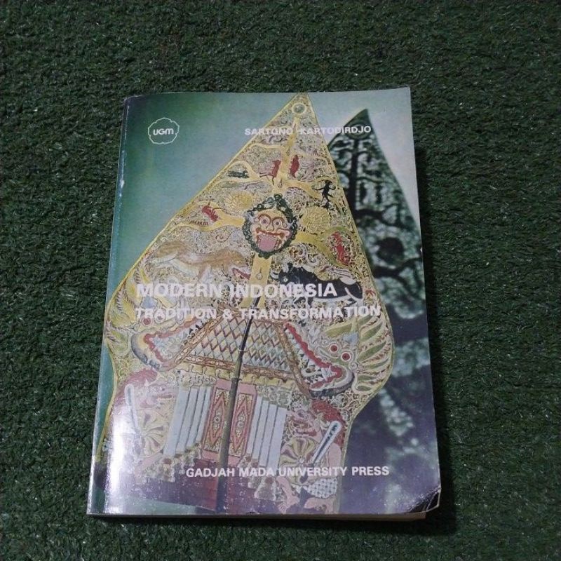 Jual Modern Indonesia Tradition dan Transformation SARTONO KARTODIRDJO ...