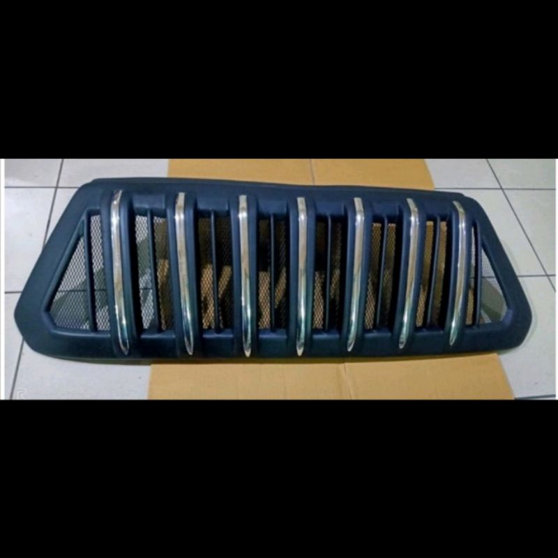 Jual grill Innova facelift 2021 model Apollo warna hitam doff list ...