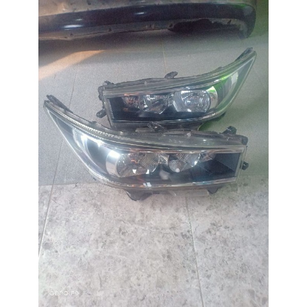 Jual lampu depan Toyota Innova reborn type G original | Shopee Indonesia