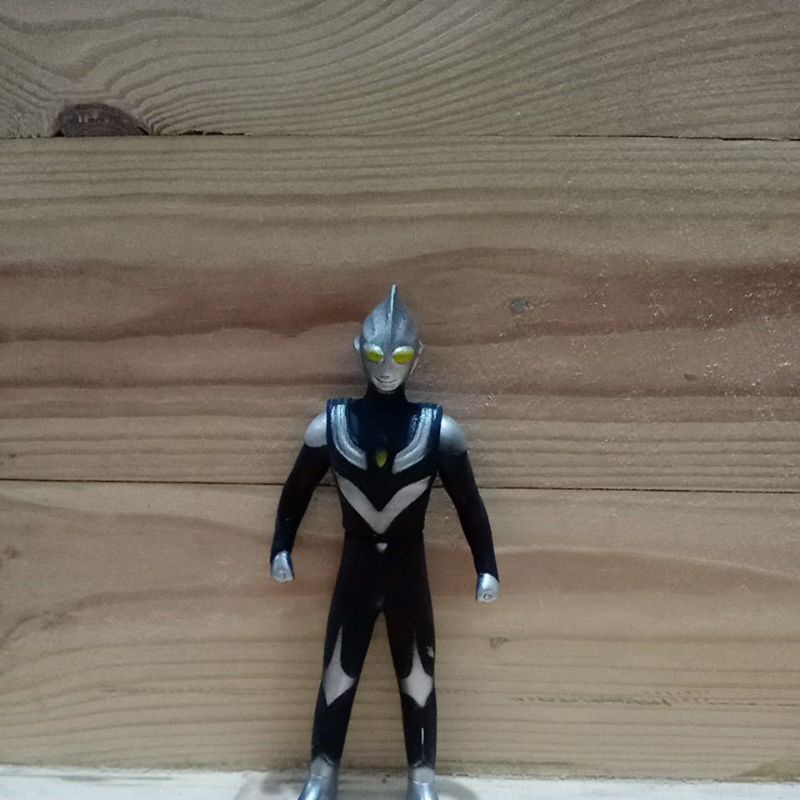 Jual recast figure ultraman dark tiga giant of darkness final form ...