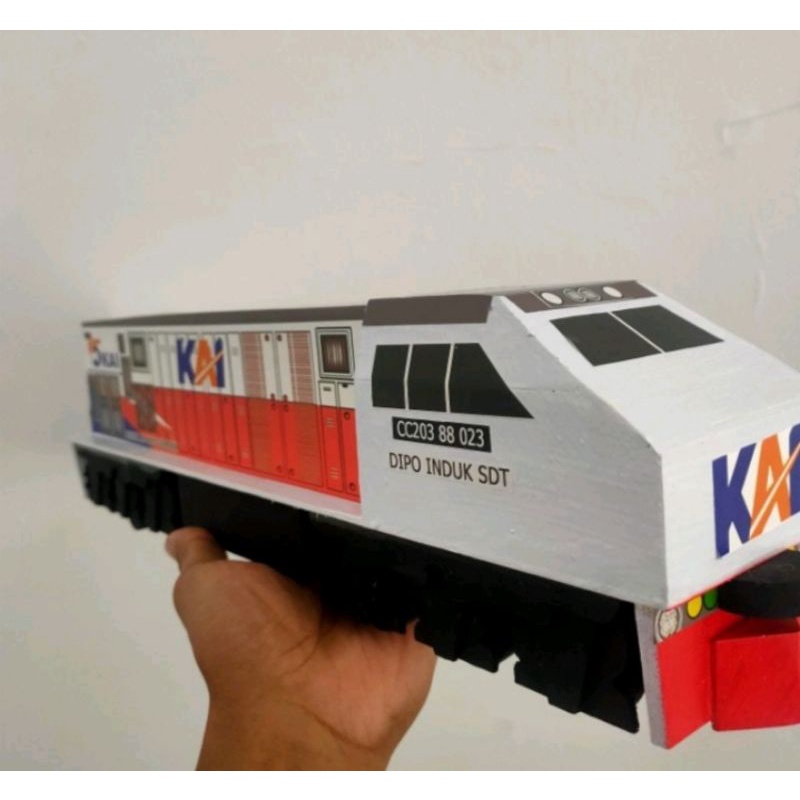 Jual kereta api kayu surabaya, lokomotif cc 203 | Shopee Indonesia