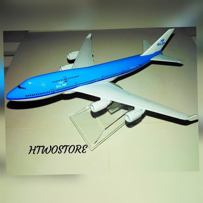 Jual Miniatur Pesawat Garuda - Diecast Pesawat Jet - Diecast Pesawat ...