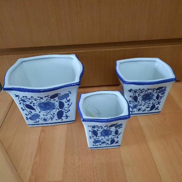 Jual Pot tanam / tanaman keramik segi empat biru putih set isi 3 ( diameter 10cm,15cm,20cm ...