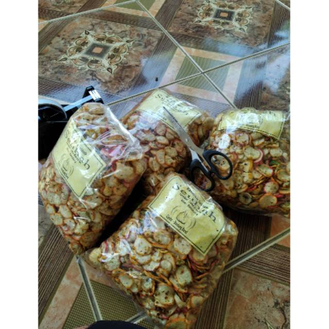 Jual Kerupuk Seblak cabe rawit ijo khas cipatat 1 kg ( 1000 gram ...